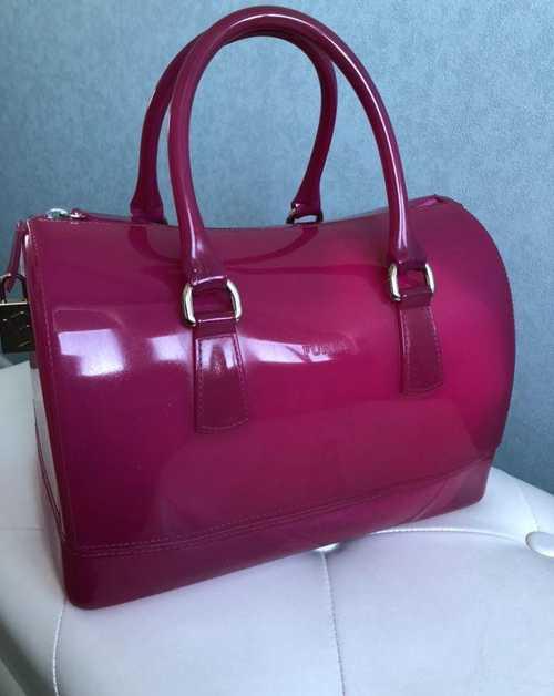 Продам сумку furla