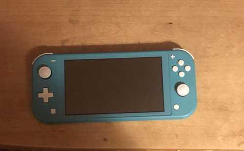 Игровая приставка Nintendo switch lite