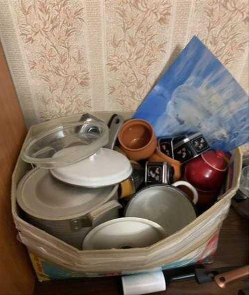 Много посуды