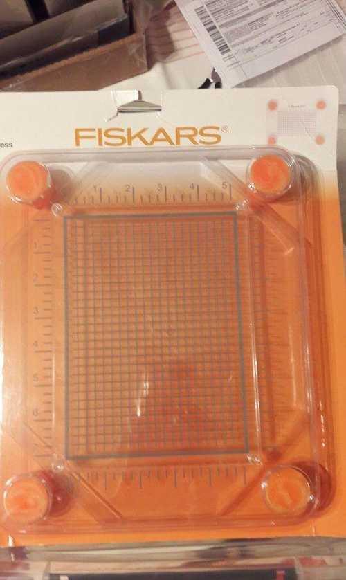 Держатель для штампов "Fiskars"