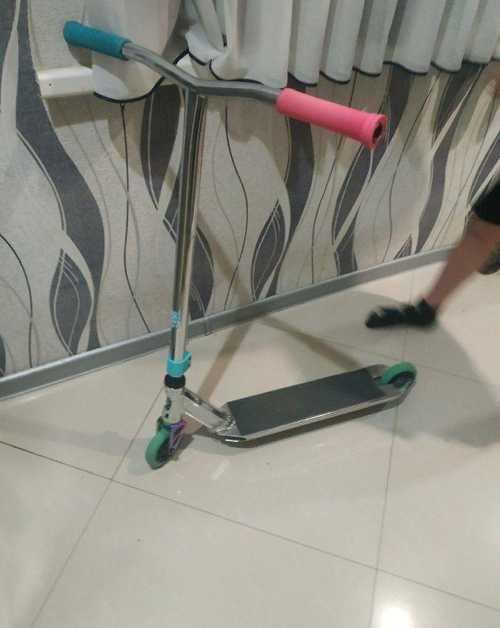 Трюкавой самокат