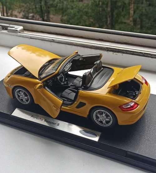 Модель Porsche Boxster S, 1/18