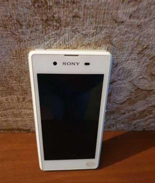 Телефон Sony xperia c3