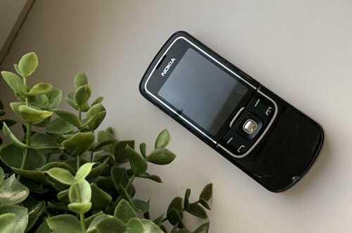 Nokia 8600
