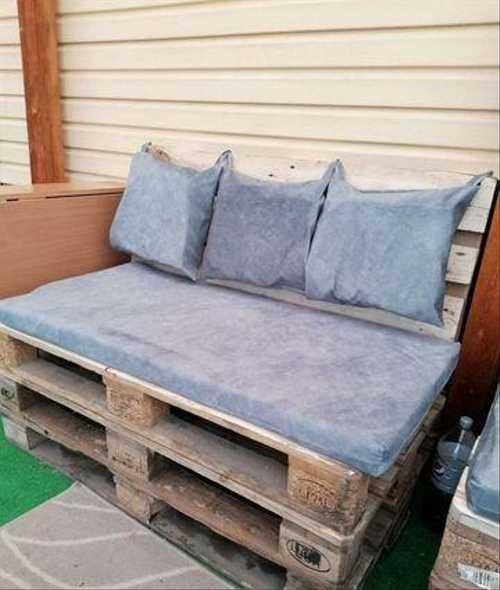 Диван из поддонов