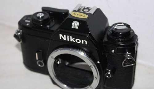 Nikon EM