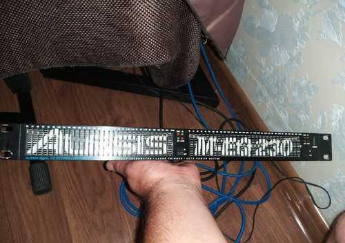 Эквалайзер Alesis M-EQ 230