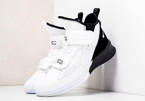Кроссовки nike lebron soldier 13 SFG цвет белый
