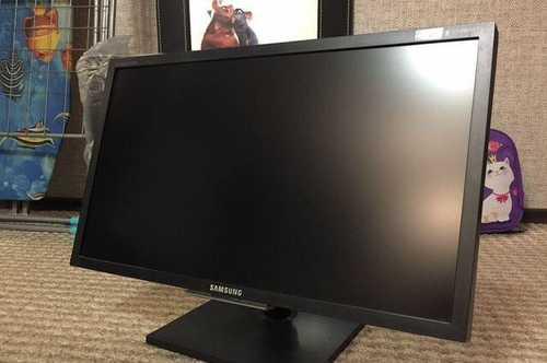 Монитор SAMSUNG F2380 23" на матрице PVA