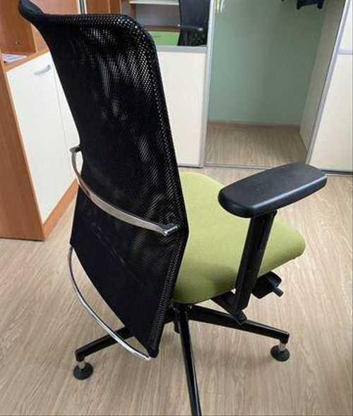 Офисное кресло немецкого премиум качества