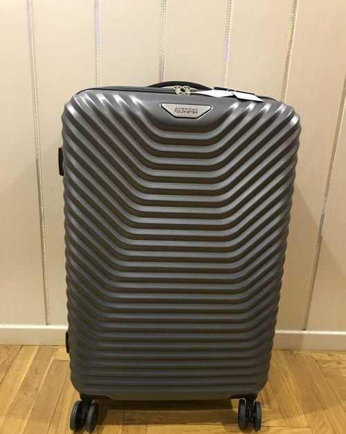 Чемодан "American Tourister"