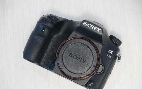 Sony Alpha ilca-77M2