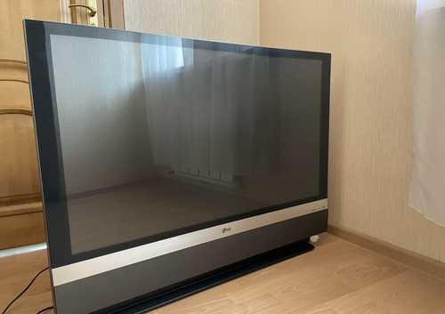 Телевизор LG проекционный