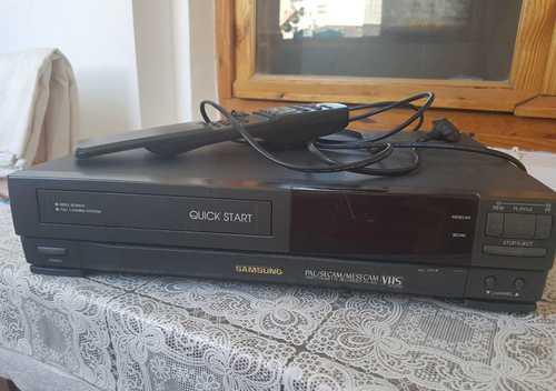 Видеомагнитофон Samsung VK-300