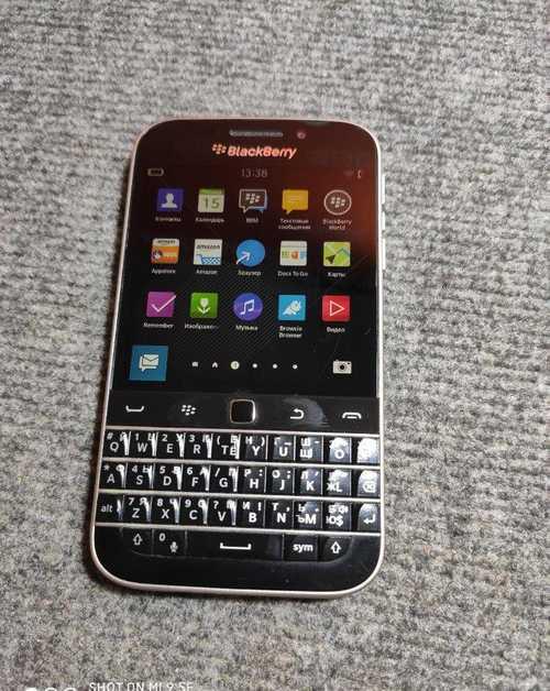 Телефон BlackBerry Classic