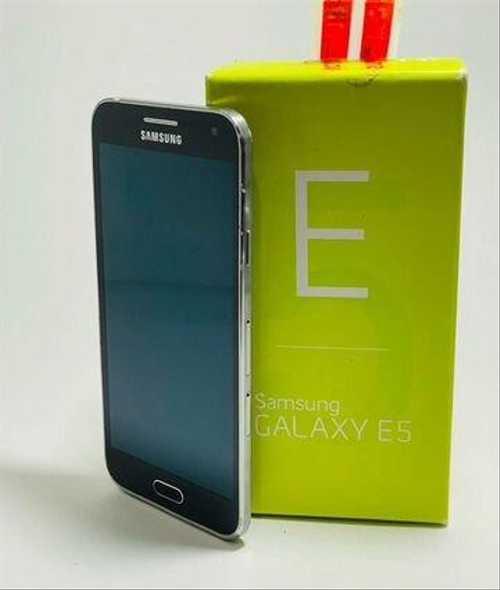 Смартфон Samsung Galaxy E5 SM-E500H/DS