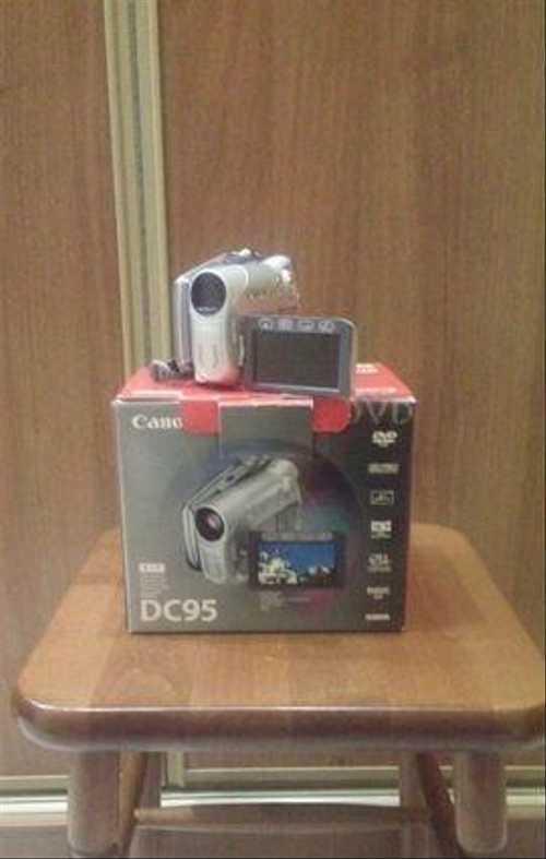 Цифровая видеокамера Canon DVD DC 95