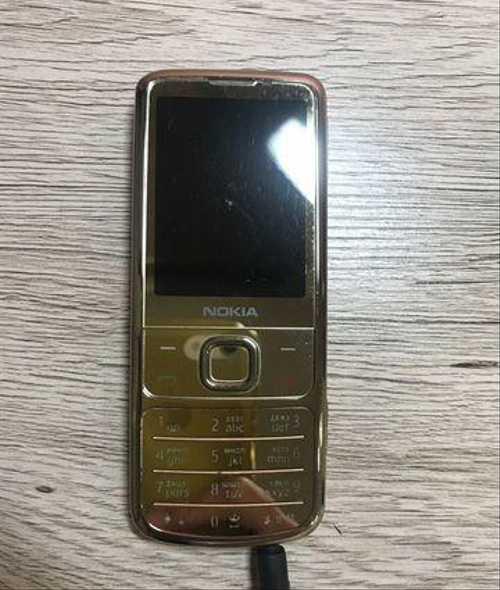 Мобильный телефон Nokia 6700 gold