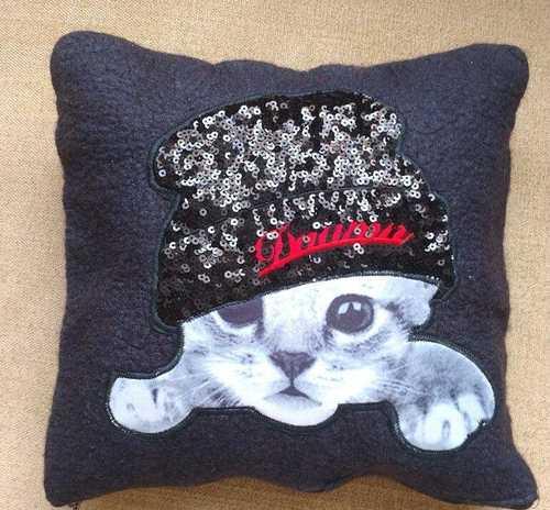 Декоративная подушка диванная с котом