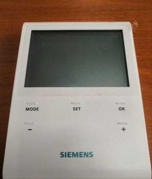 Термостат комнатный Siemens RDE100.1