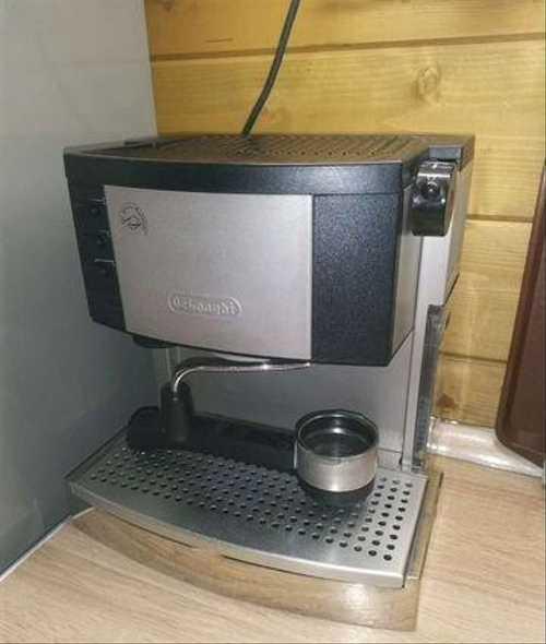 Кофеварка рожковая Delonghi EC-610