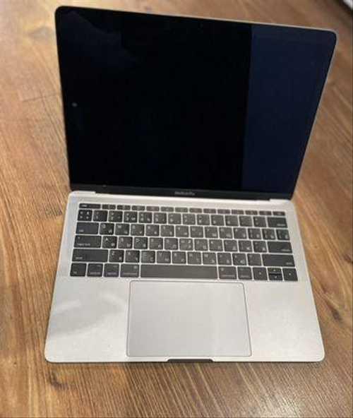Apple MacBook Pro 13 2017 8/256