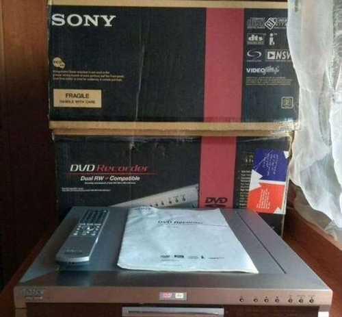 DVD плеер пишущий Sony RDR-GX7