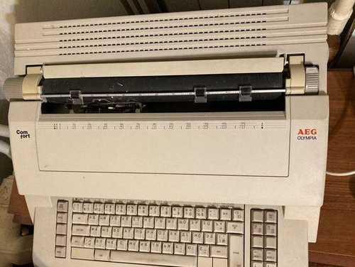Пишущая машинка AEG Olympia