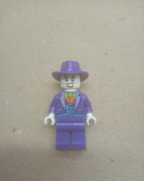 Lego Super Heroes - The Joker (бывший брелок)