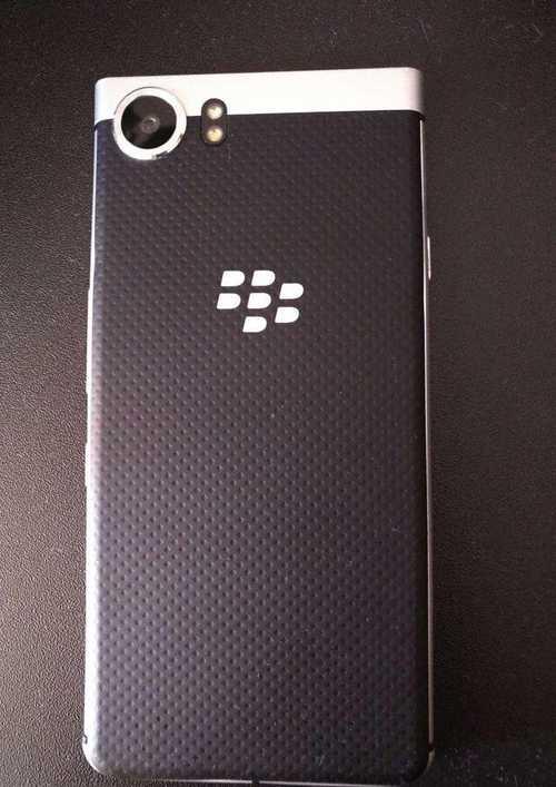 Телефон BlackBerry keyone