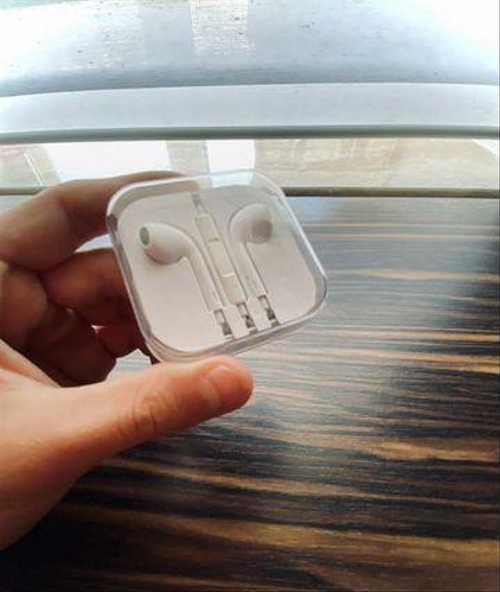 Наушники earpods