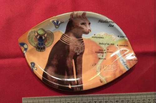 Музыка египта для кошек. Набор посуды с кошками египетскими. Магнит с кошкой тарелка Египет.