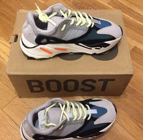 Кроссовки Adidas yeezy bost 700