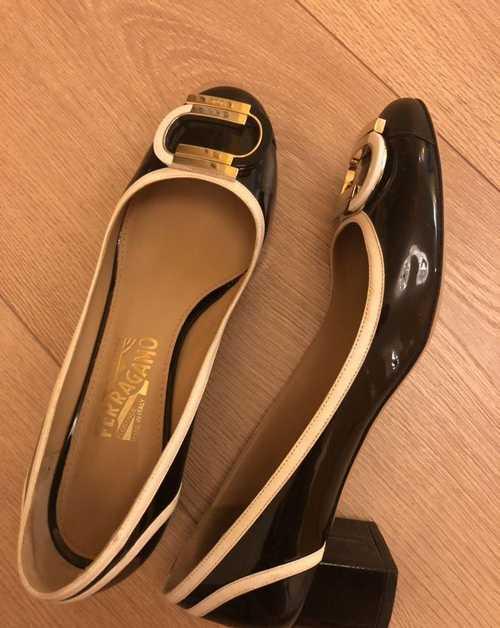 Туфли ferragamo 40