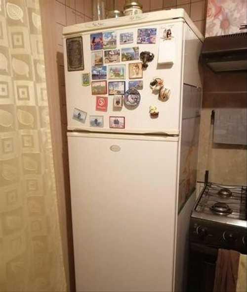 Продам двухкамерный холодильник nord б/у