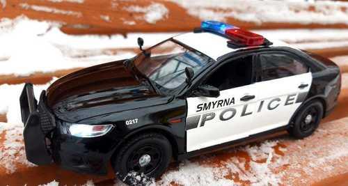 Ford Taurus police 1/24