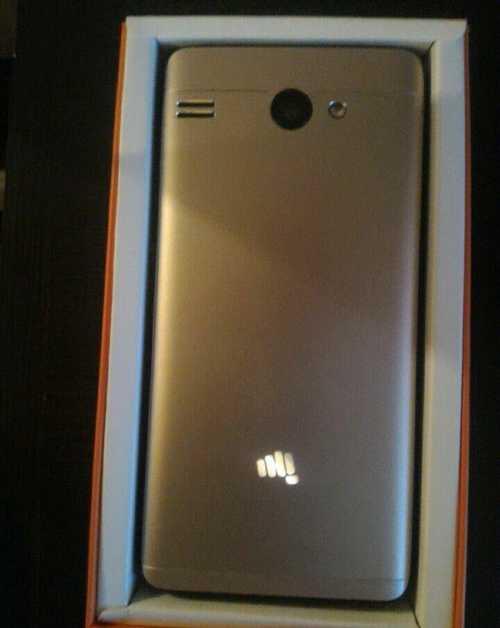 Телефон Micromax Q3551