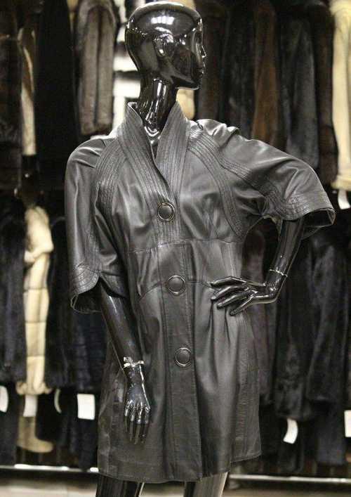 Плащ из натуральной кожи capitol