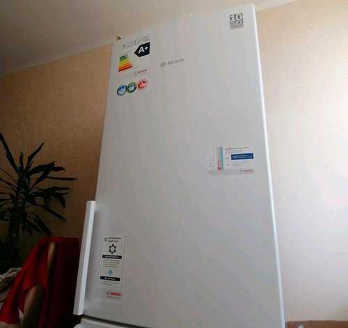 Холодильник bosch KGV36XW20R
