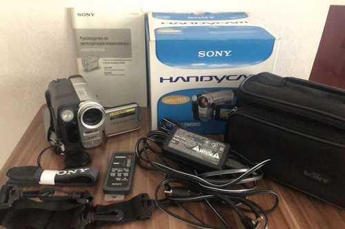 Видеокамера Sony Handycam Hi8