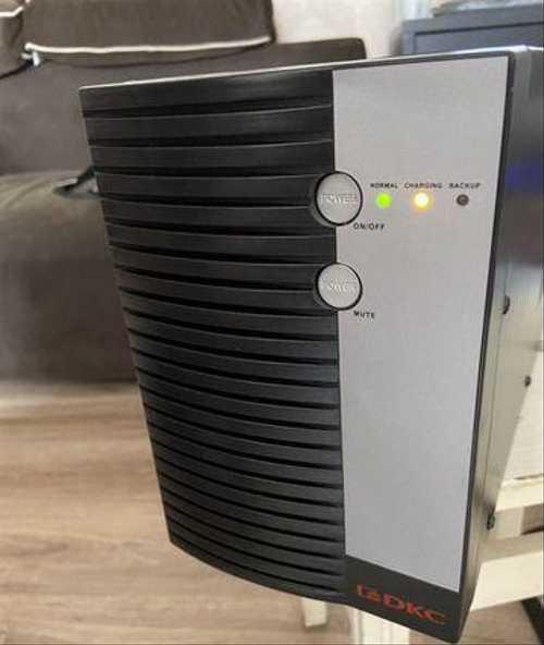 Ибп новый в коробке info1500SI DKC