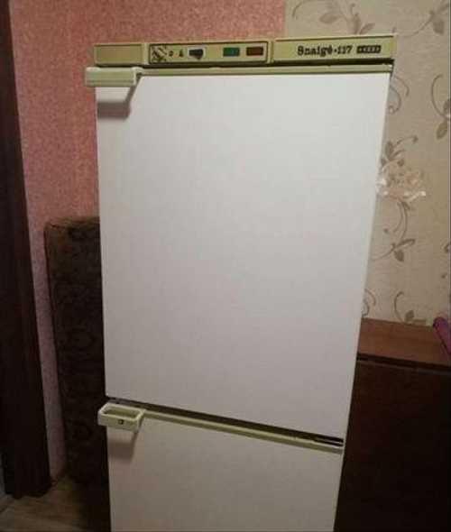 Холодильник бу snaige 117