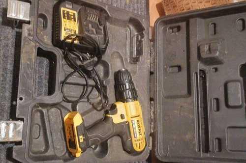 Аккумуляторная дрель шуруповерт dewalt DCD734