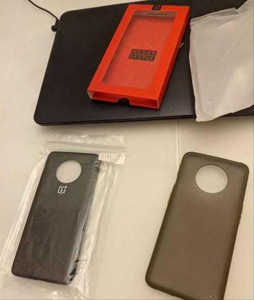 Продам чехлы на OnePlus 7t