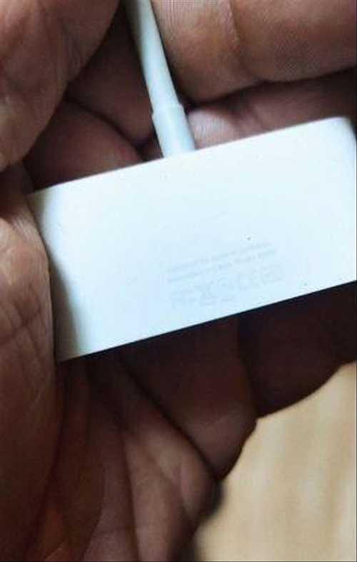 Оригинальный Адаптер Lightning/VGA - Apple