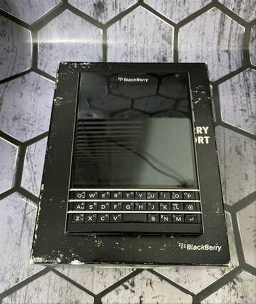 Телефон BlackBerry Passport 32GB