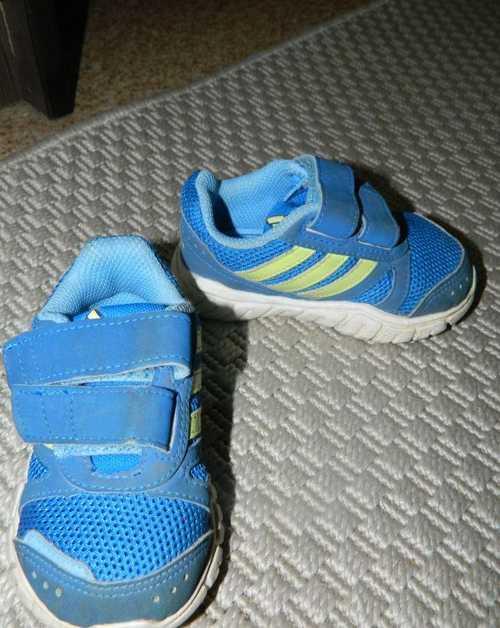 Кроссовки Adidas (адидас)