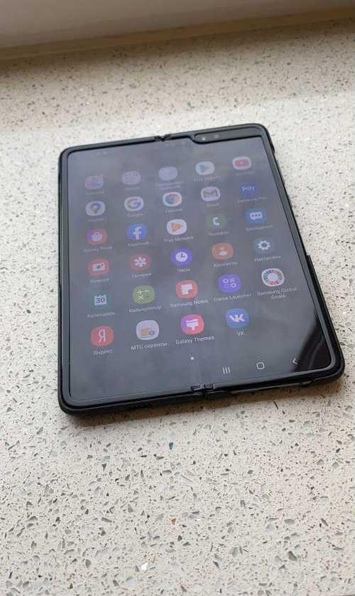 SAMSUNG galaxy Fold