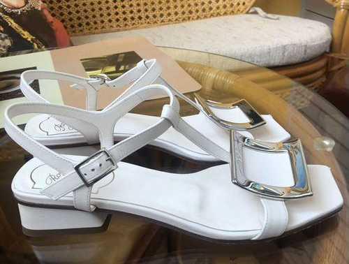 Босоножки Roger Vivier