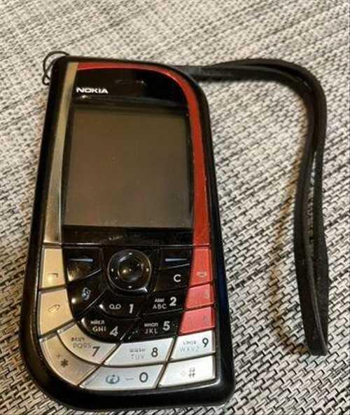 Телефон Nokia 7610 с новым аккумулятором